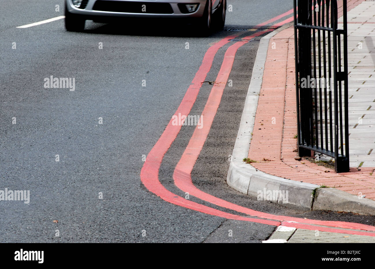 Rote linien -Fotos und -Bildmaterial in hoher Auflösung – Alamy