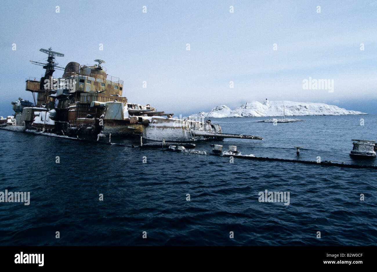 Wreck russian battle cruiser murmansk -Fotos und -Bildmaterial in hoher ...