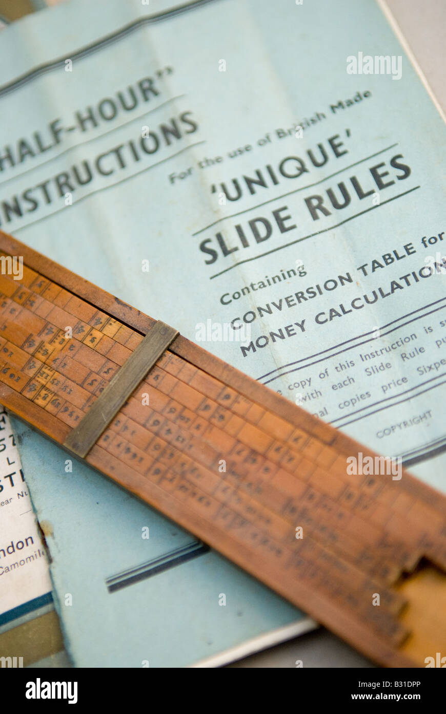 Rechenschieber berechnen -Fotos und -Bildmaterial in hoher Auflösung – Alamy