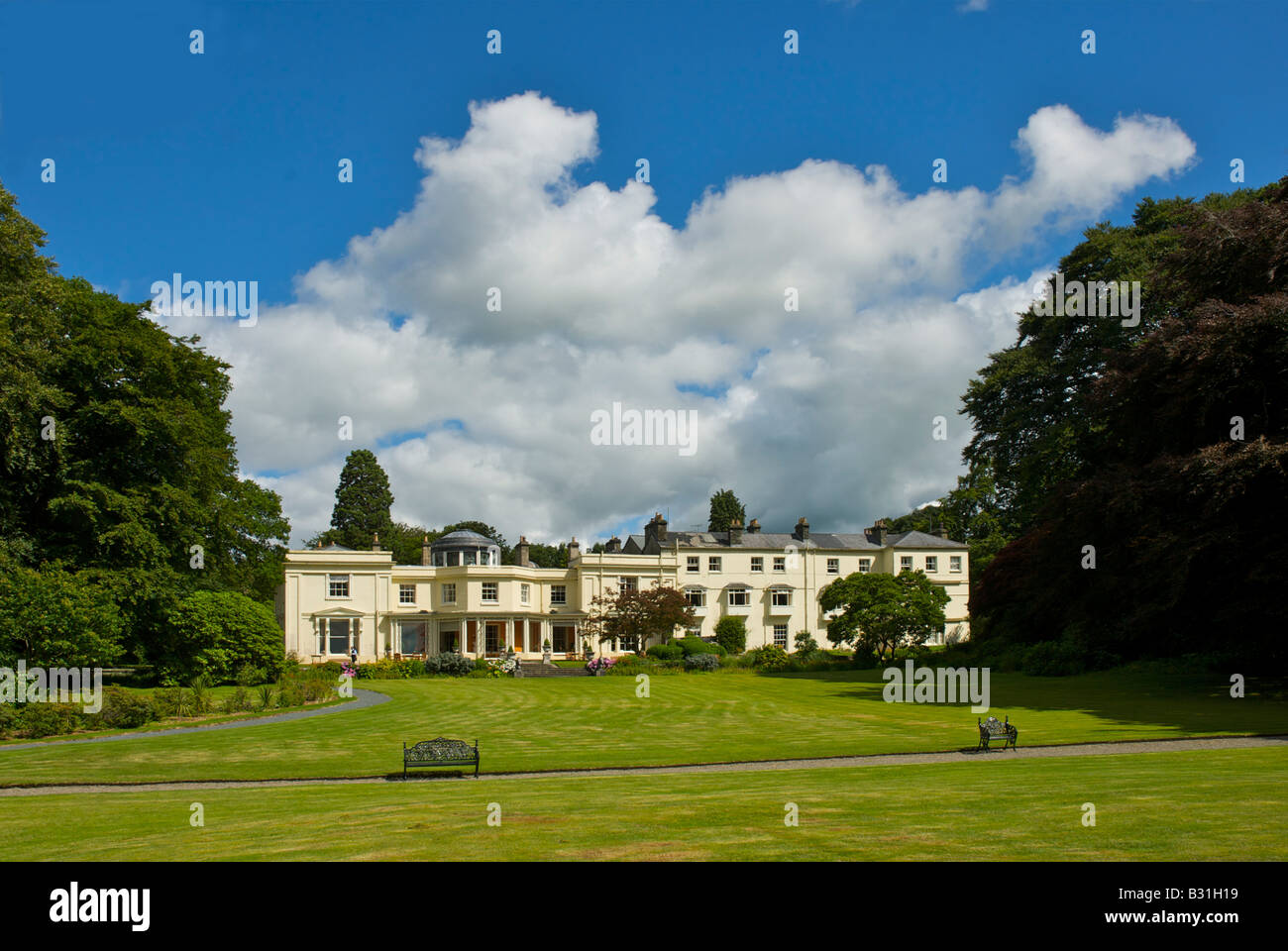Storrs Hall Hotel, mit Blick auf Lake Windermere, Lake District ...