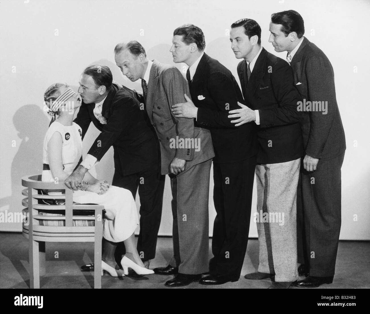 Blind turn -Fotos und -Bildmaterial in hoher Auflösung – Alamy