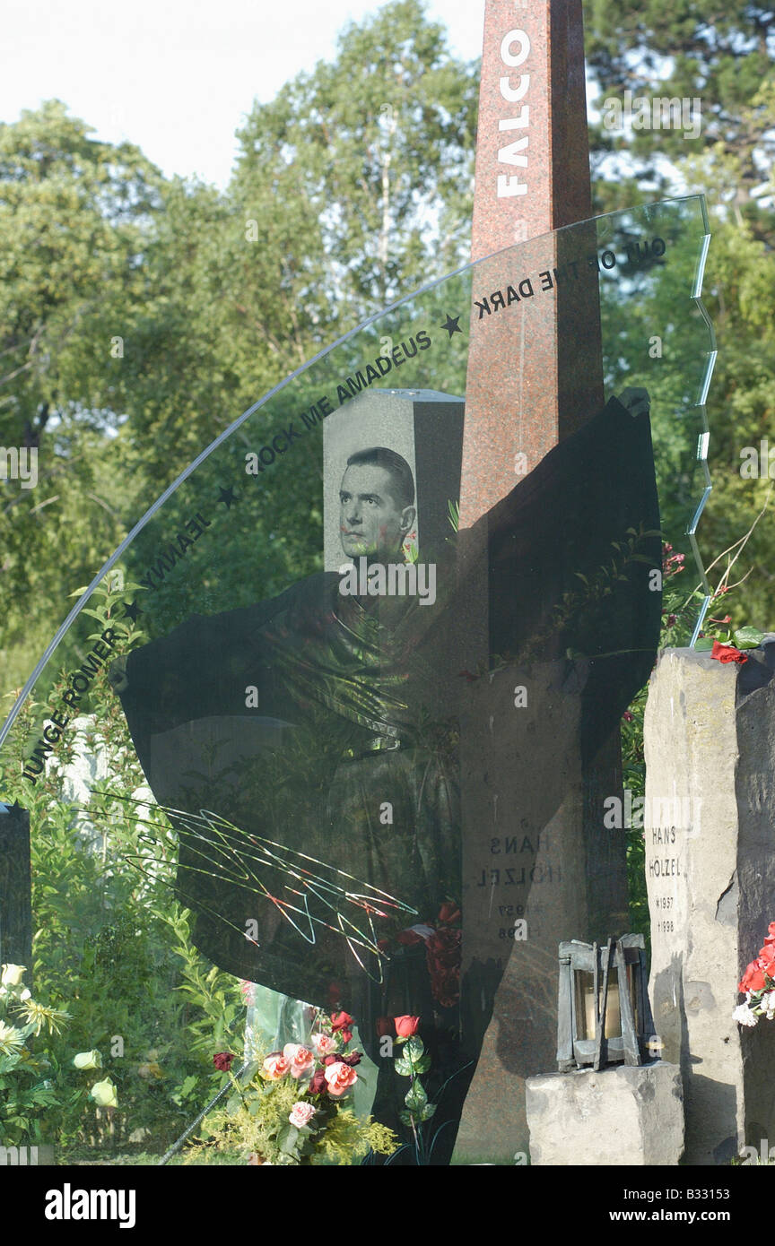 Falco wien -Fotos und -Bildmaterial in hoher Auflösung – Alamy