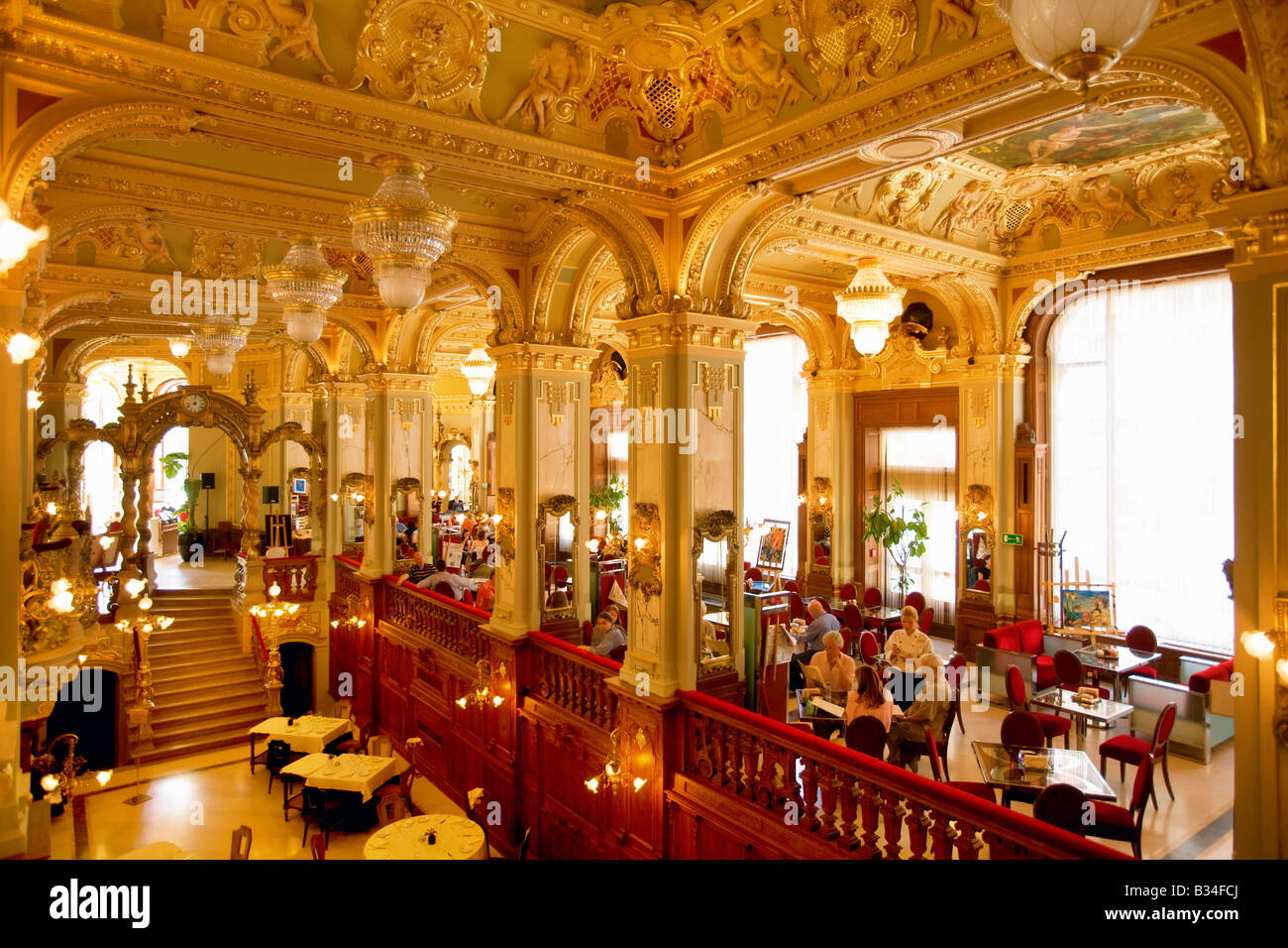 Cafe Interior Budapest Stockfotos und -bilder Kaufen - Alamy