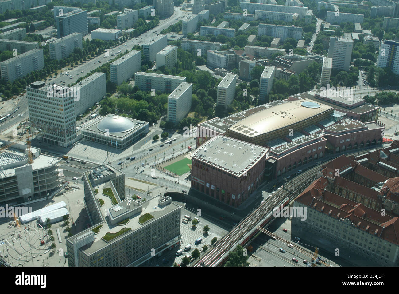 Alexa shopping centre -Fotos und -Bildmaterial in hoher Auflösung – Alamy