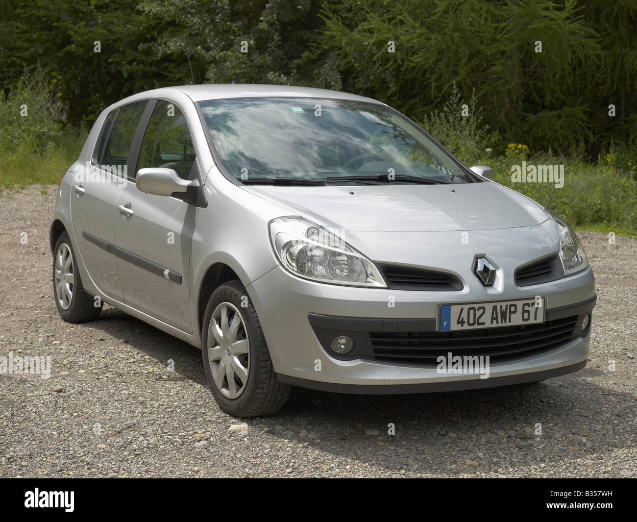 Renault clio silver Stockfotos und -bilder Kaufen - Alamy