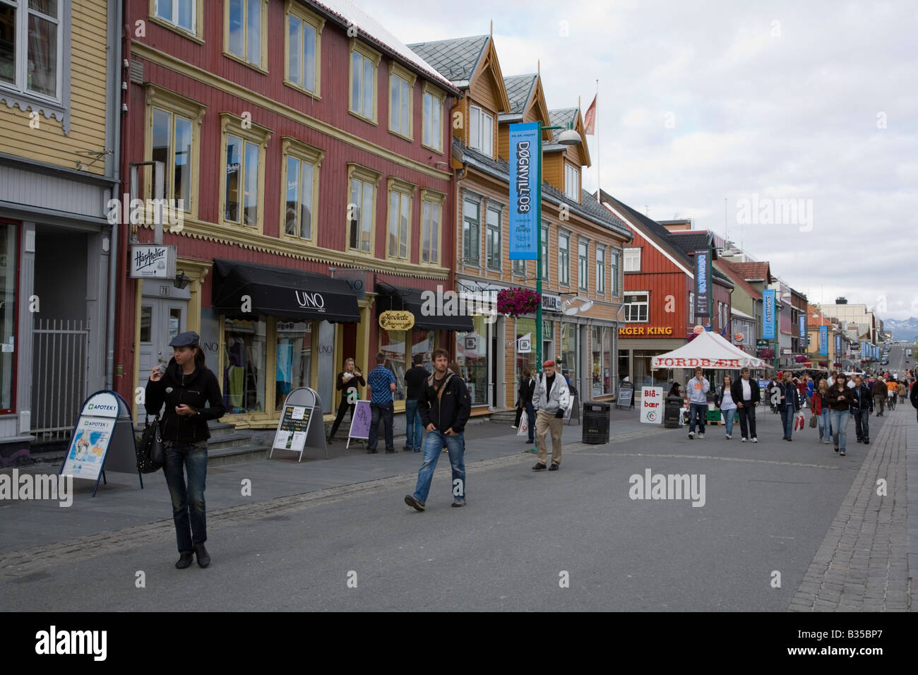 Tromso einkaufen -Fotos und -Bildmaterial in hoher Auflösung – Alamy