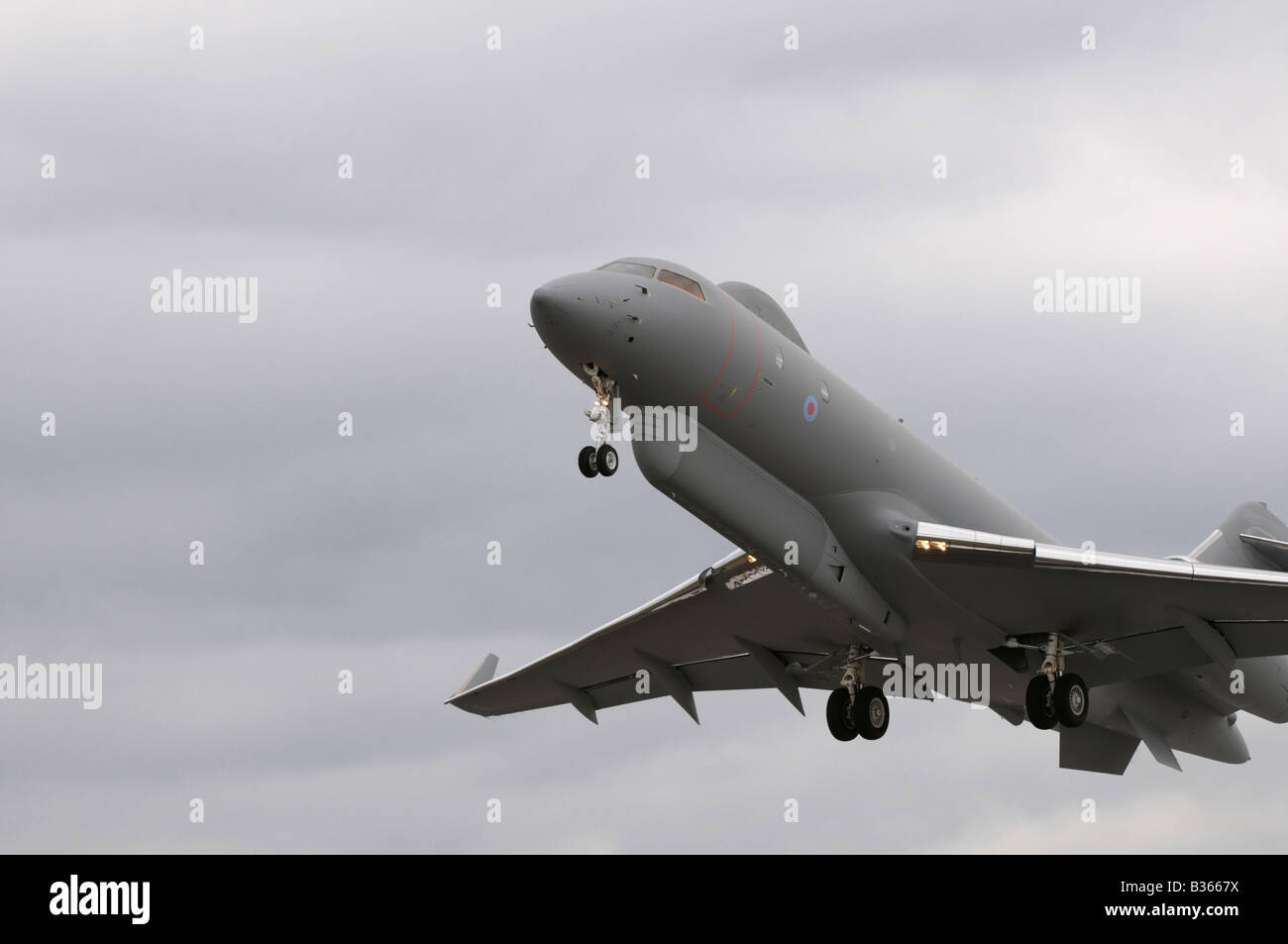 Bombardier sentinel r1 -Fotos und -Bildmaterial in hoher Auflösung – Alamy