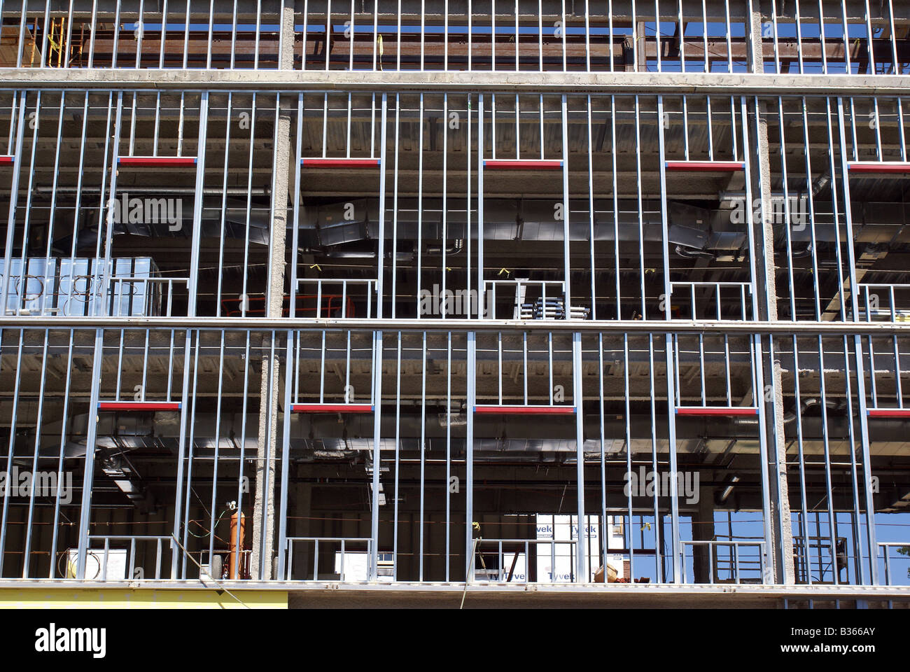 Metal struts -Fotos und -Bildmaterial in hoher Auflösung – Alamy