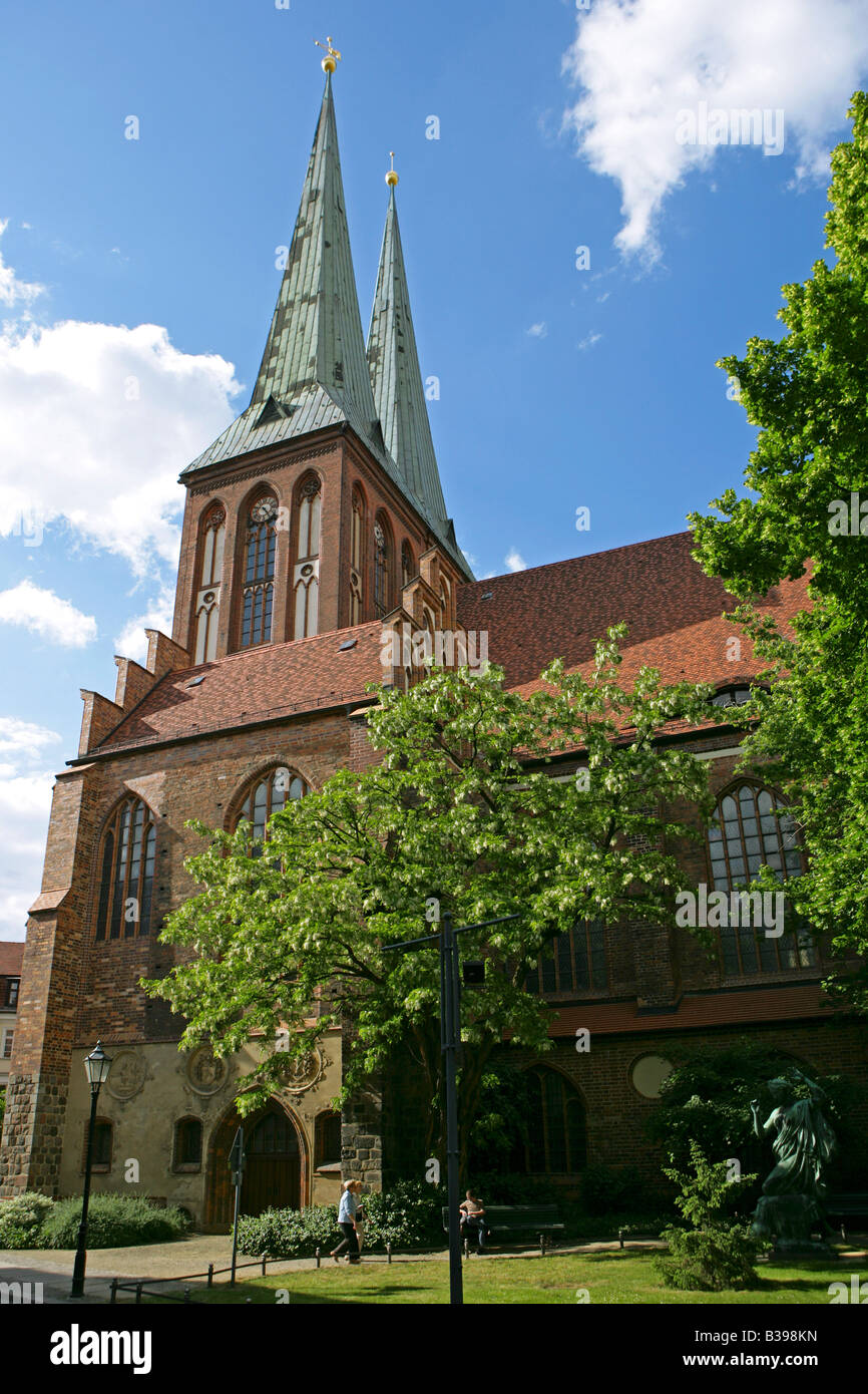 Pfarrkirche st nikolai -Fotos und -Bildmaterial in hoher Auflösung – Alamy