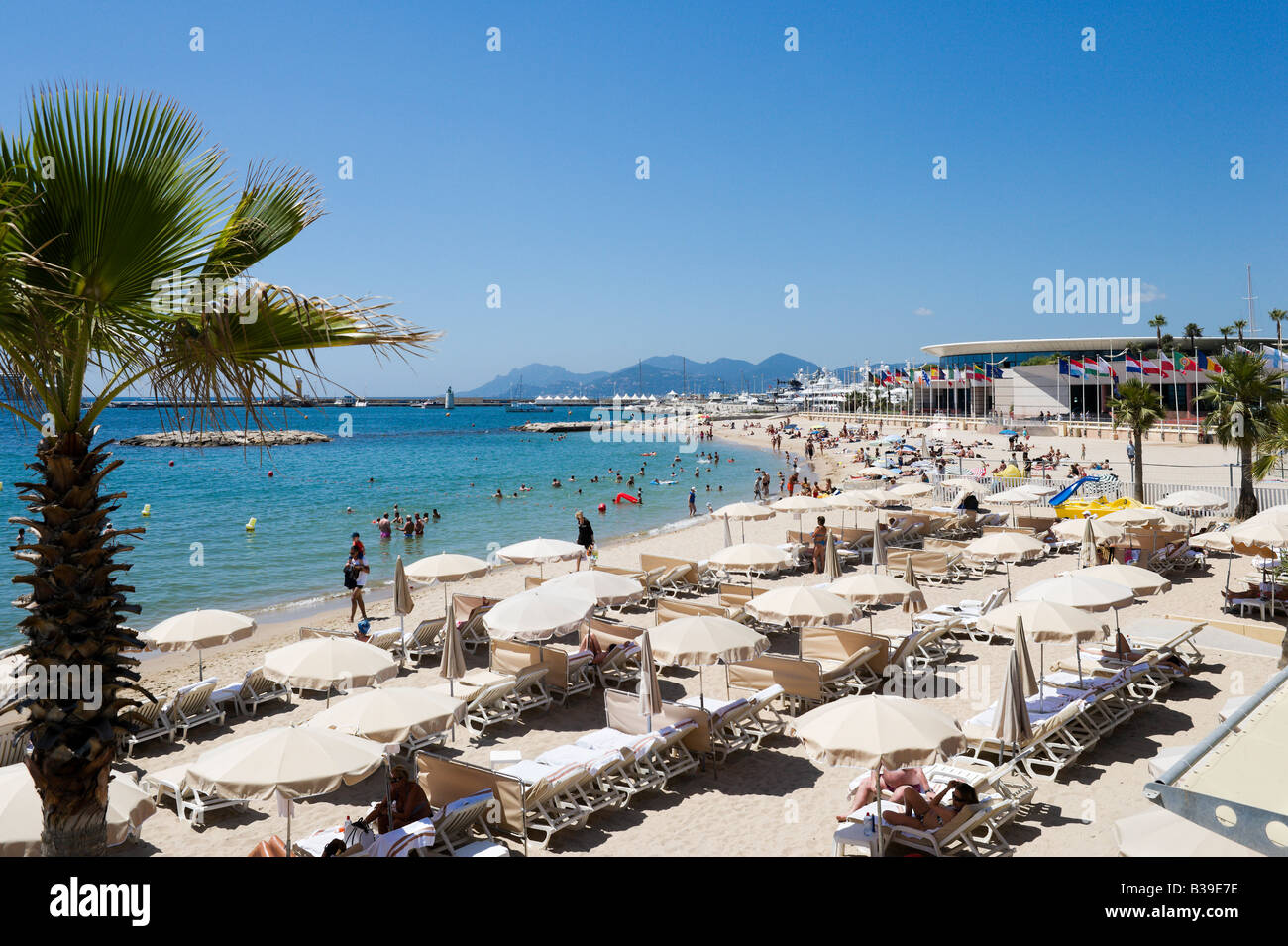 Cannes küste -Fotos und -Bildmaterial in hoher Auflösung – Alamy