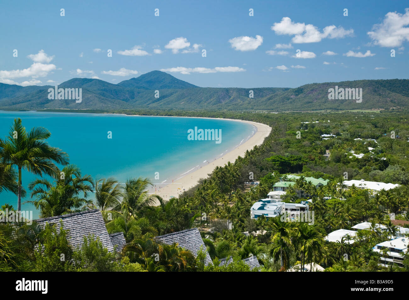 Trinity beach queensland -Fotos und -Bildmaterial in hoher Auflösung ...