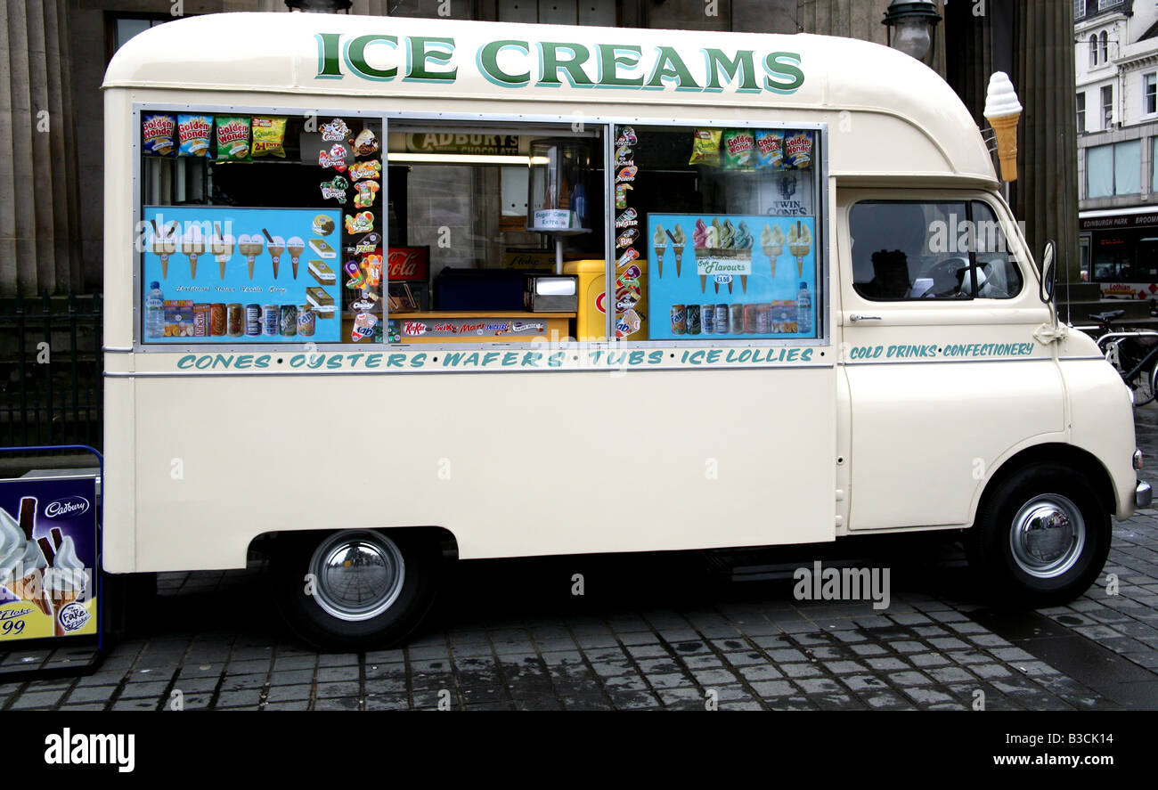Old style ice cream van -Fotos und -Bildmaterial in hoher Auflösung – Alamy