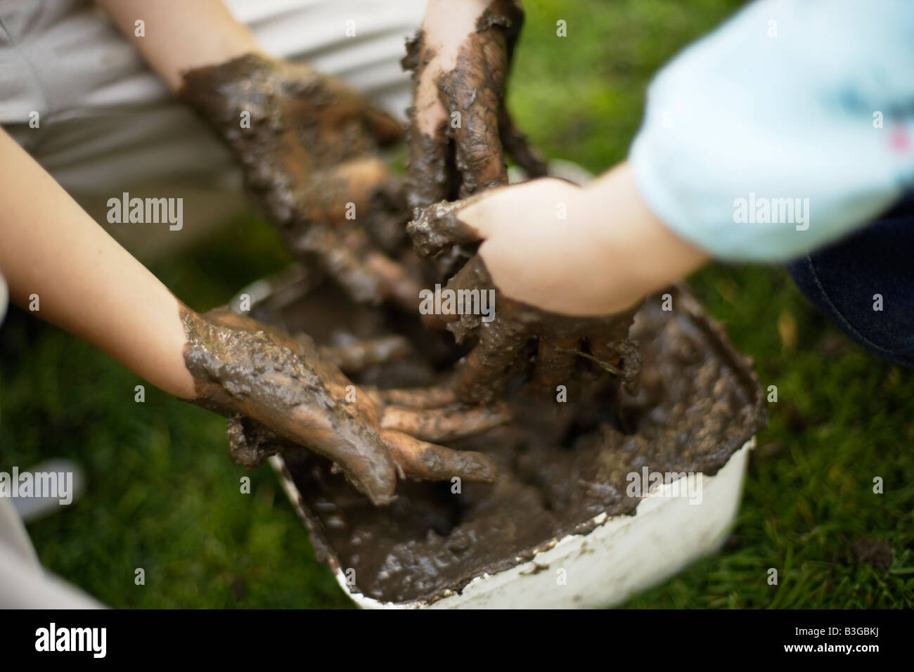 Schlamm spiel -Fotos und -Bildmaterial in hoher Auflösung – Alamy