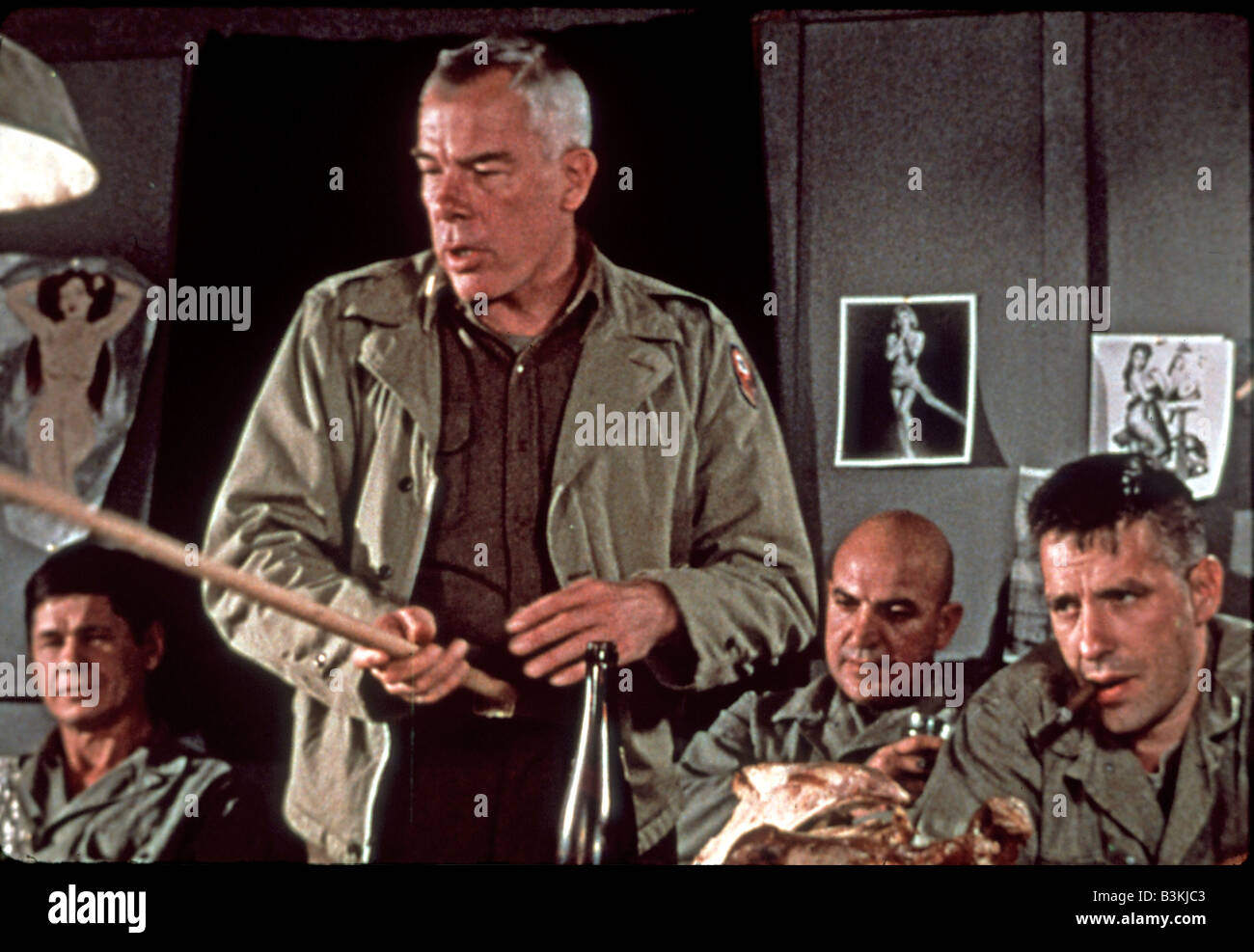 Dozen lee marvin -Fotos und -Bildmaterial in hoher Auflösung – Alamy