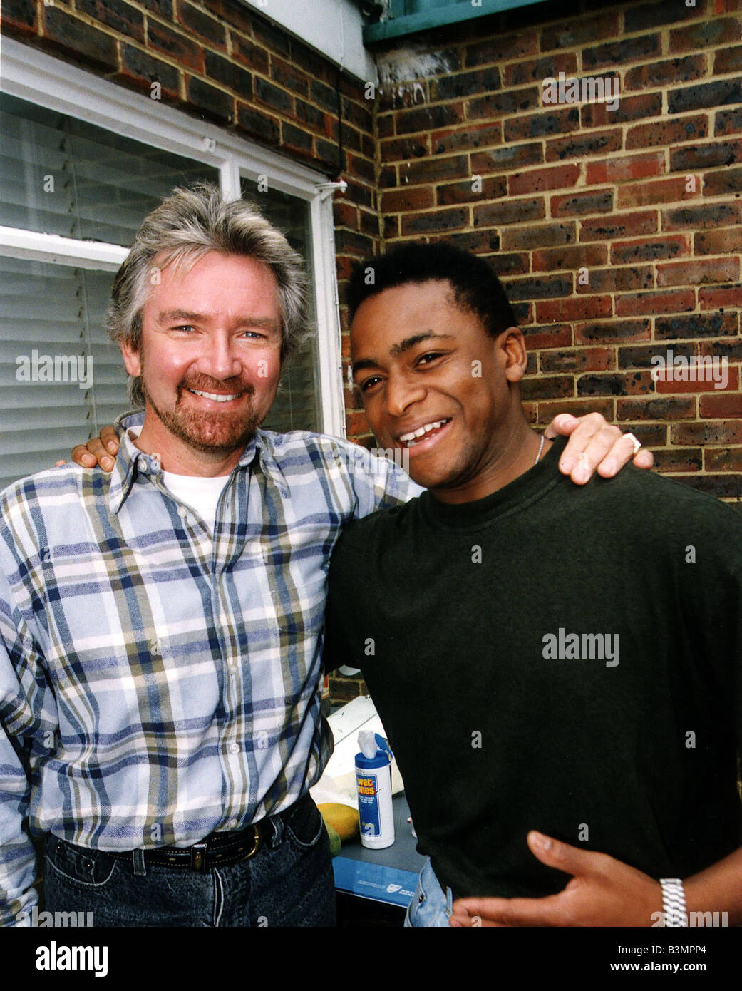 Noel Edmonds TV-Moderatorin mit Simon London Stockfotografie - Alamy