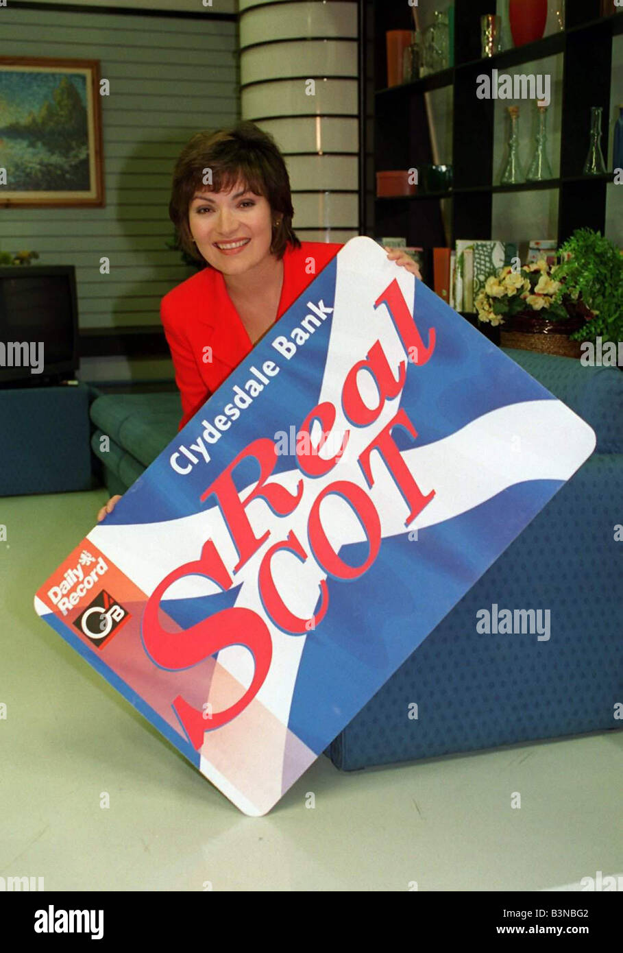 Lorraine Kelly TV Presenter mit der Clydesdale Bank Real Scot Karte ...
