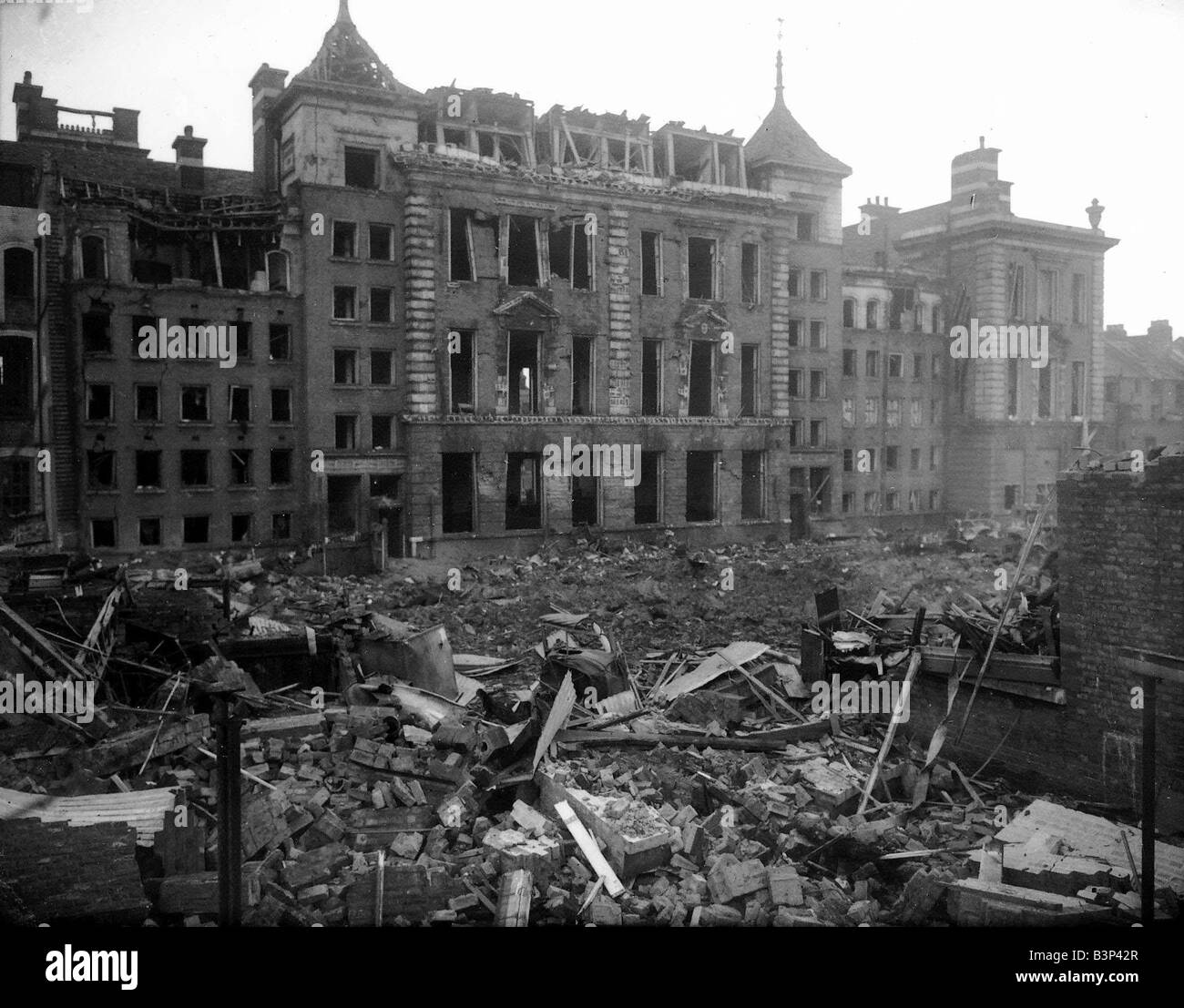 London air raid damage ww2 -Fotos und -Bildmaterial in hoher Auflösung ...