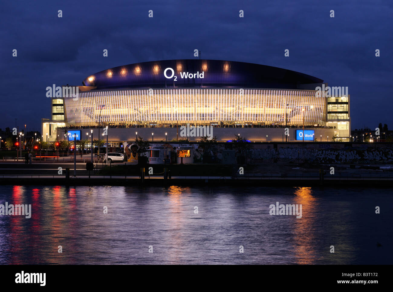 O2 Welt Arena In Berlin Stockfotos und -bilder Kaufen - Alamy