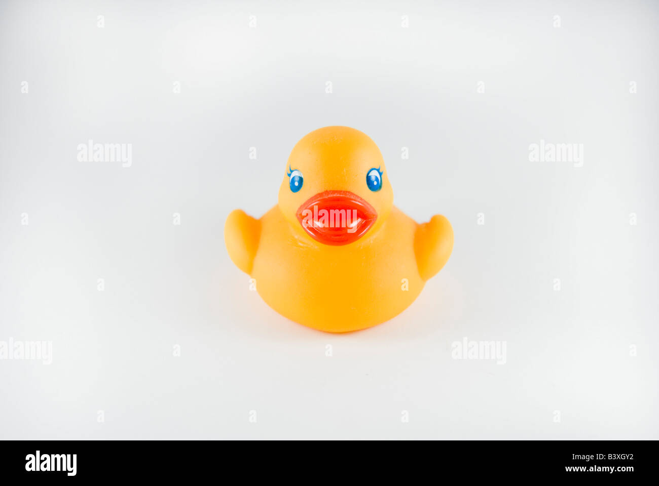 Gelbe Gummiente auf weißem Hintergrund Stockfotografie - Alamy
