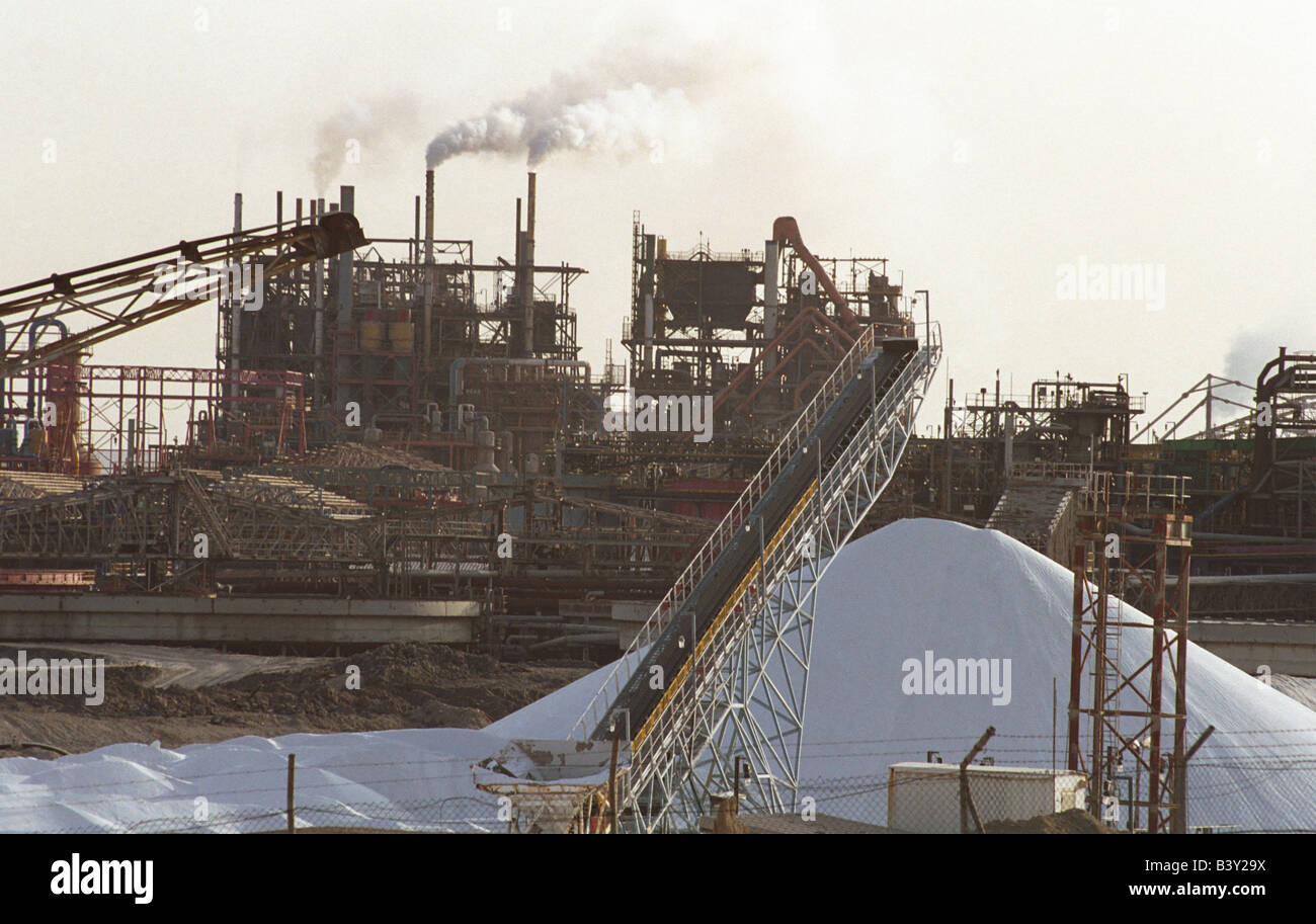 Herstellung von Pottasche und andere Mineralien aus dem Toten Meer, in ...