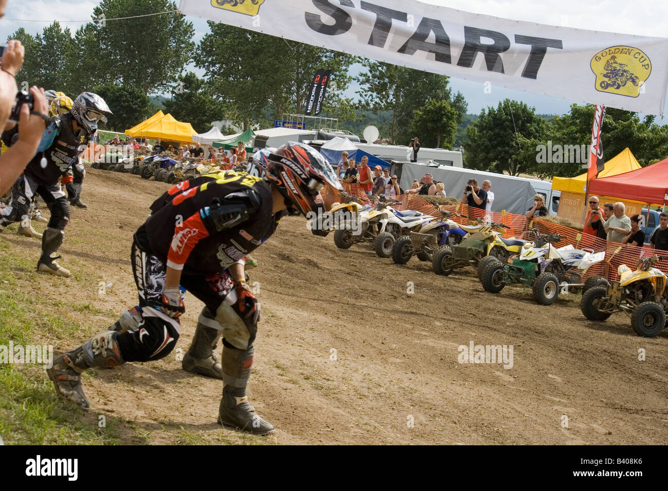 Moto cross fahrer -Fotos und -Bildmaterial in hoher Auflösung – Alamy