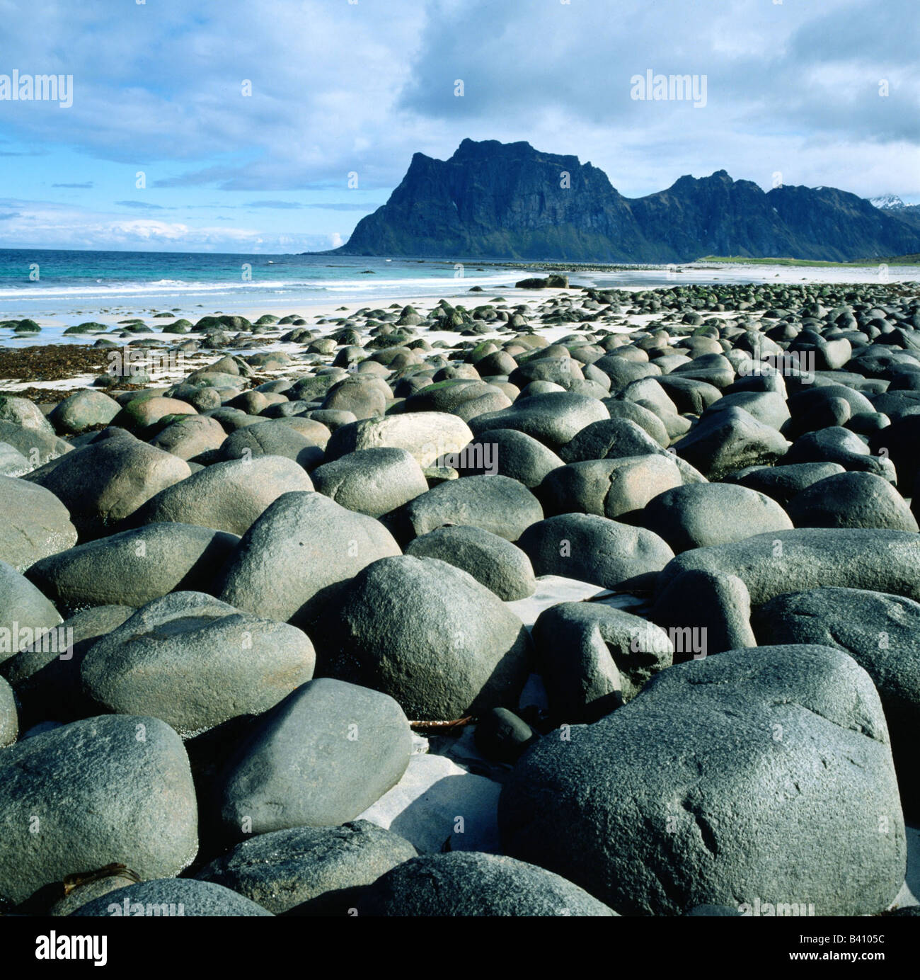 Strand am steinsfjord -Fotos und -Bildmaterial in hoher Auflösung – Alamy