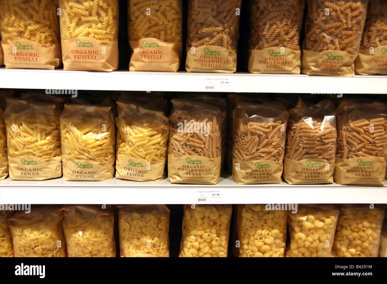 Pasta packet -Fotos und -Bildmaterial in hoher Auflösung – Alamy