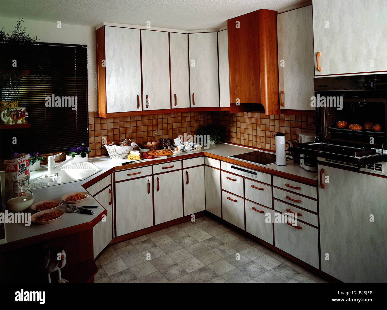 Fitted furniture -Fotos und -Bildmaterial in hoher Auflösung – Alamy