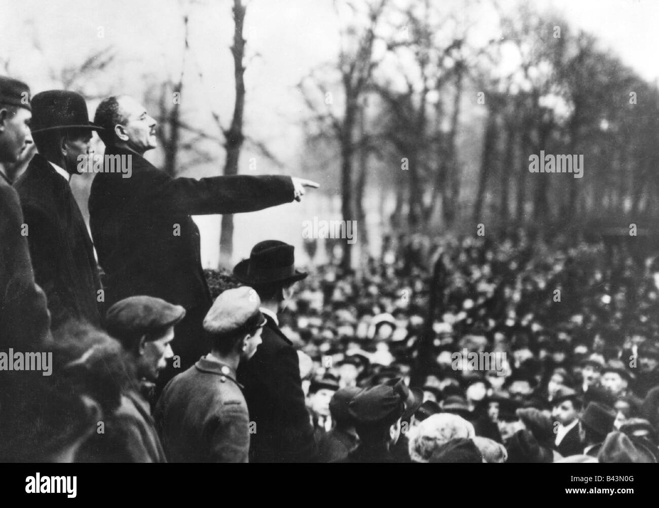 Karl liebknecht kommunisten -Fotos und -Bildmaterial in hoher Auflösung ...