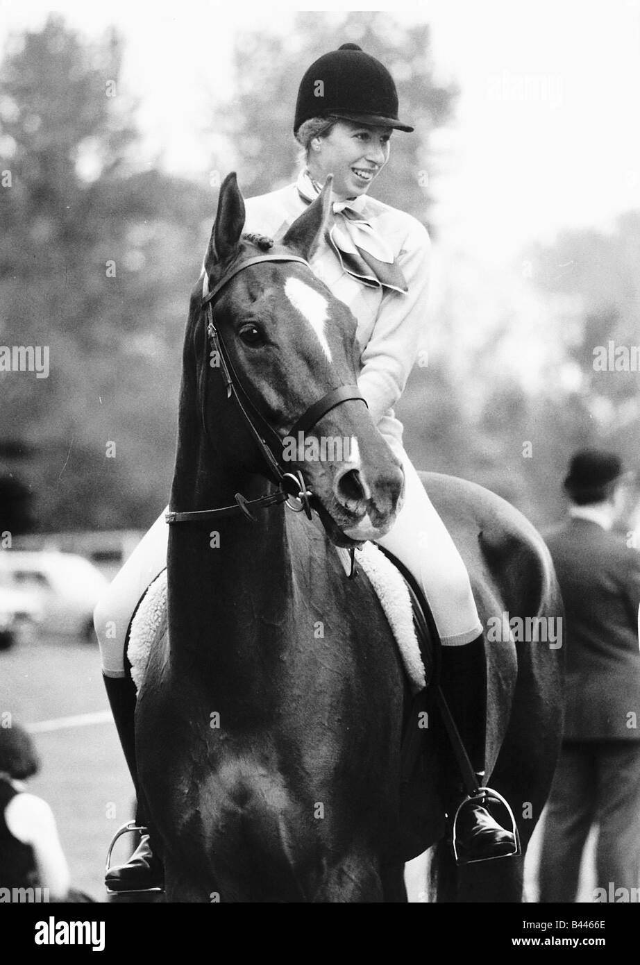 Princess anne daughter queen elizabeth -Fotos und -Bildmaterial in ...