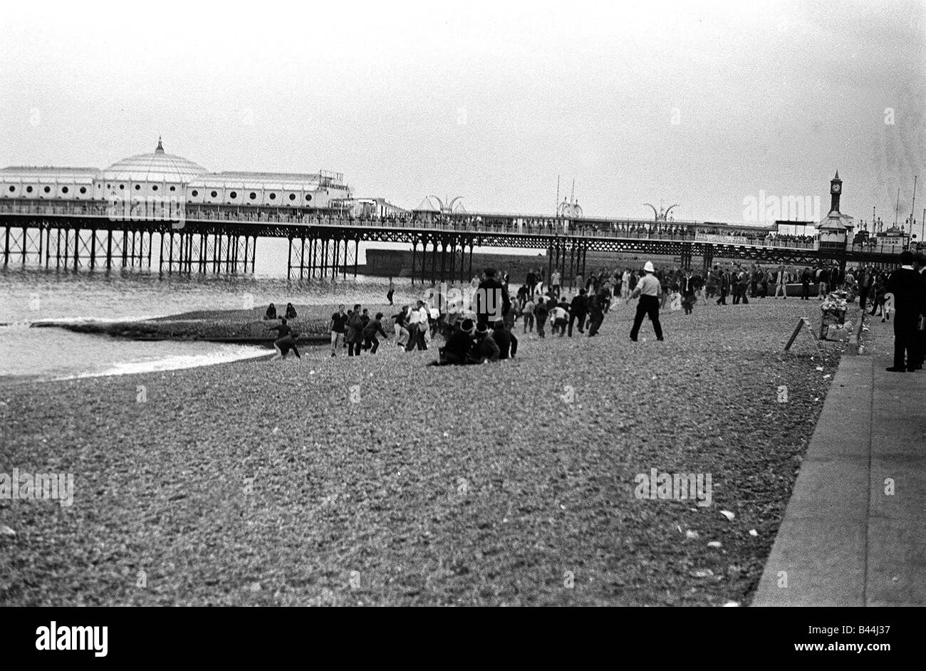 Mods and rockers 1964 -Fotos und -Bildmaterial in hoher Auflösung ...