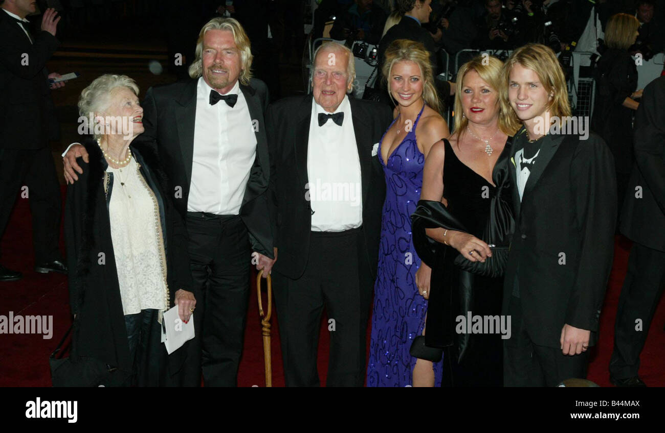 Ankunft weltpremiere -Fotos und -Bildmaterial in hoher Auflösung – Alamy