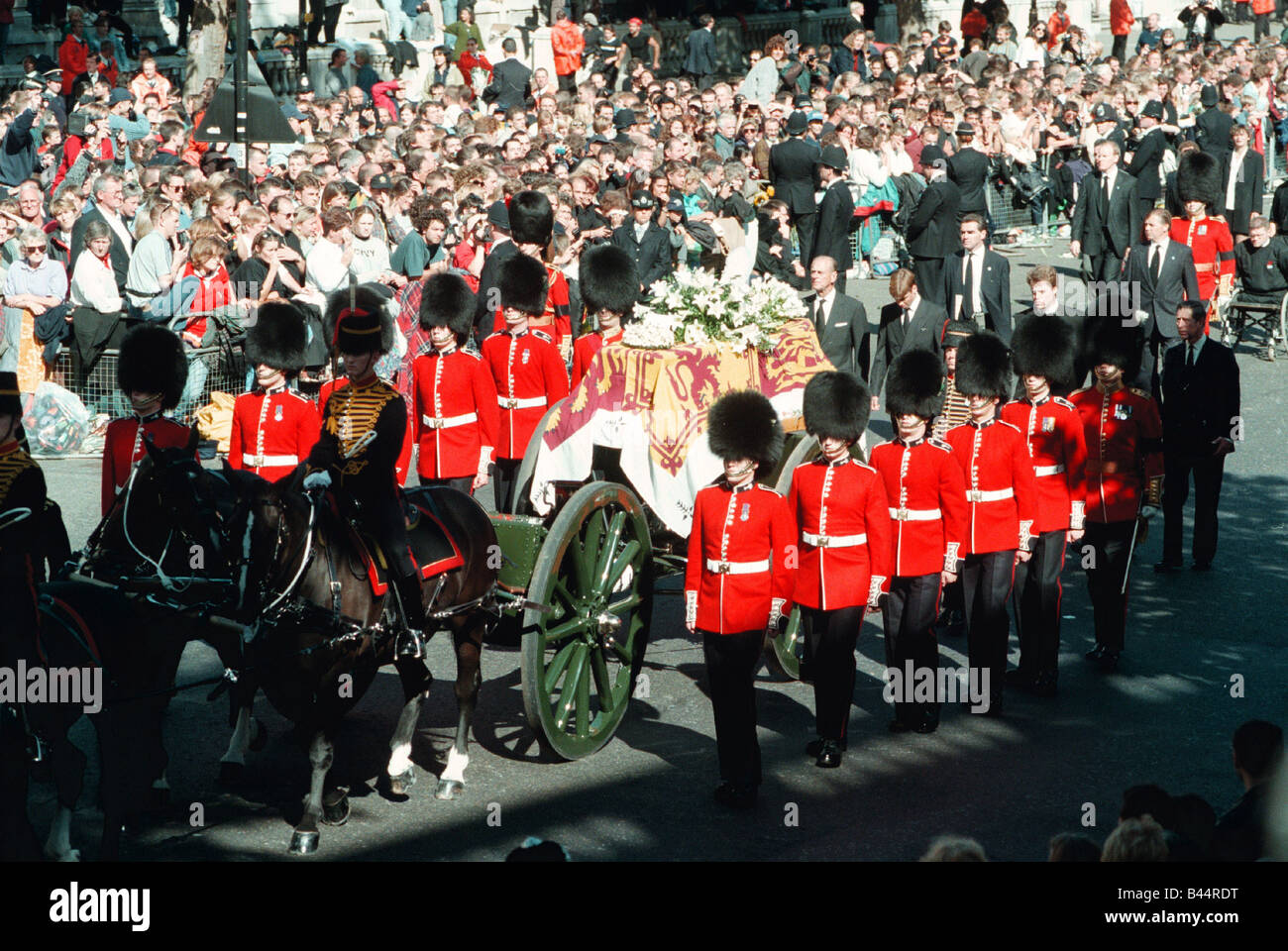 Prinzessin Diana Beerdigung 6. September 1997 Sarg zur Westminster ... Prinzessin Diana Beerdigung 6. September 1997 Sarg zur Westminster ...