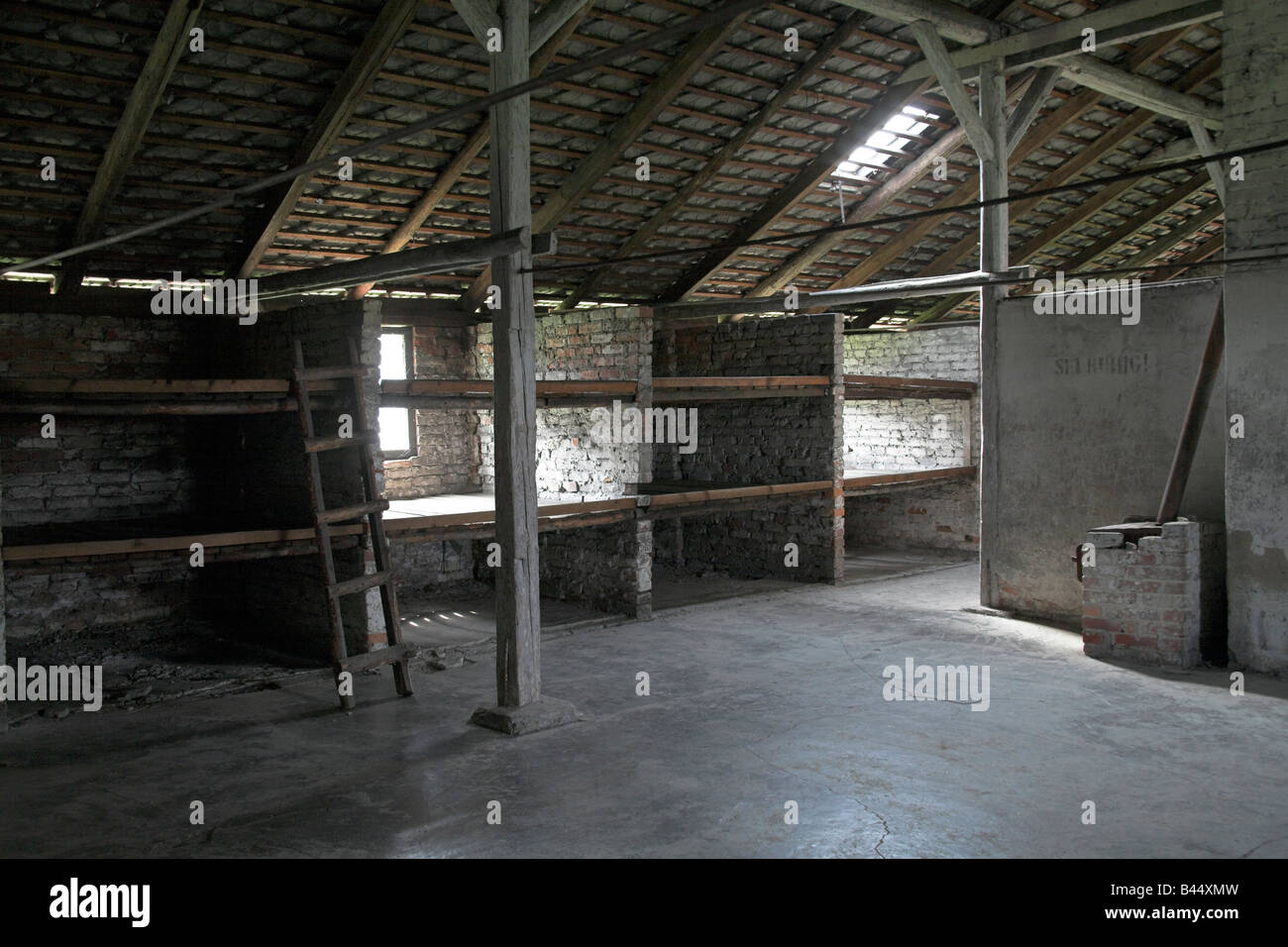 Auschwitz II Birkenau interior Baracken KZ museum Stockfotografie - Alamy