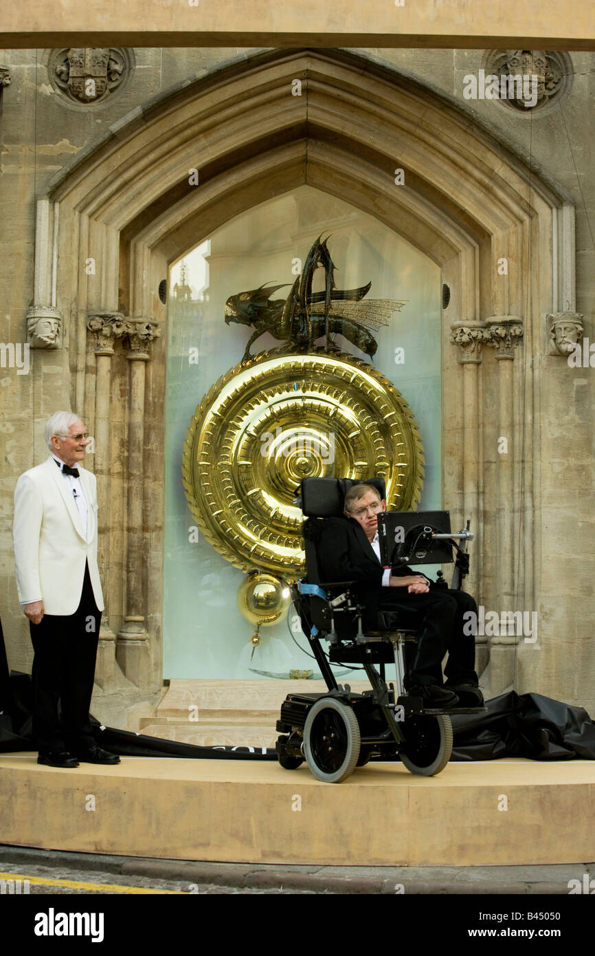 £ 1 m Cambridge clock am Corpus Christi College Library vorgestellt von ...