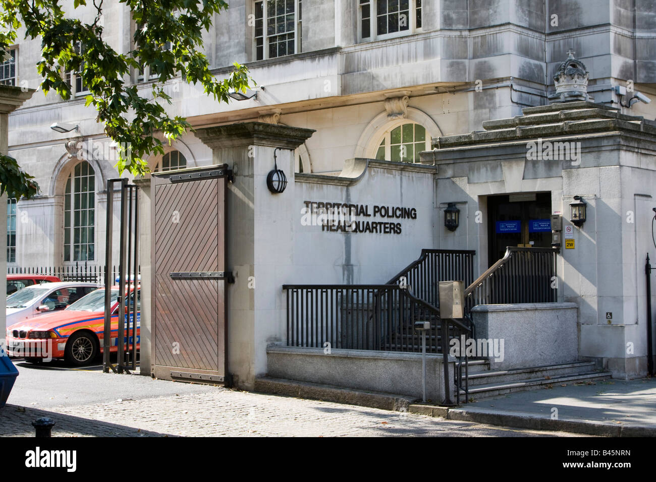 Metropolitan police service mps -Fotos und -Bildmaterial in hoher ...