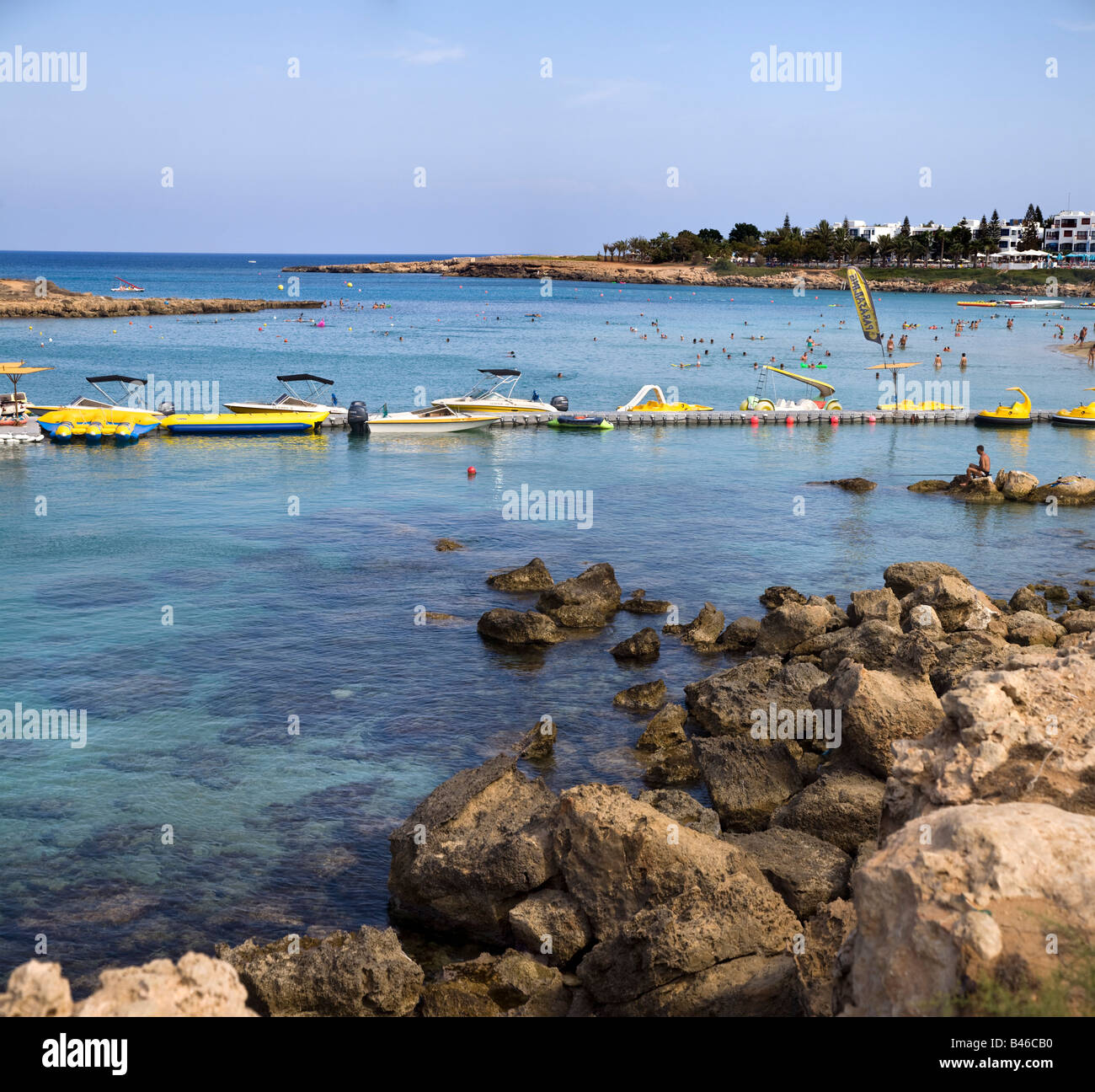 Fig tree bay protaras -Fotos und -Bildmaterial in hoher Auflösung – Alamy