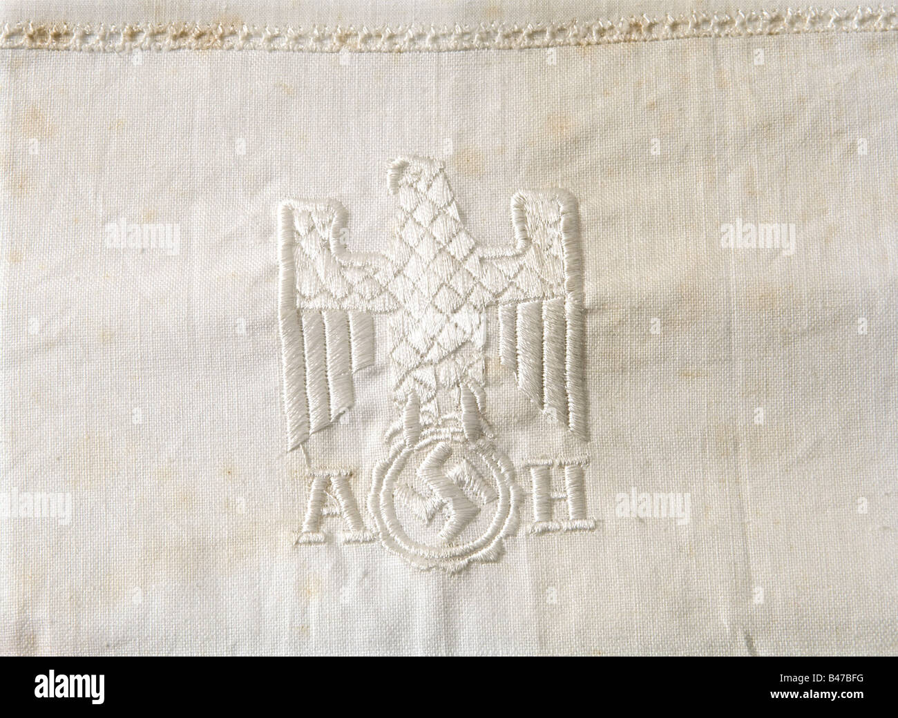 Hitler symbols -Fotos und -Bildmaterial in hoher Auflösung – Alamy