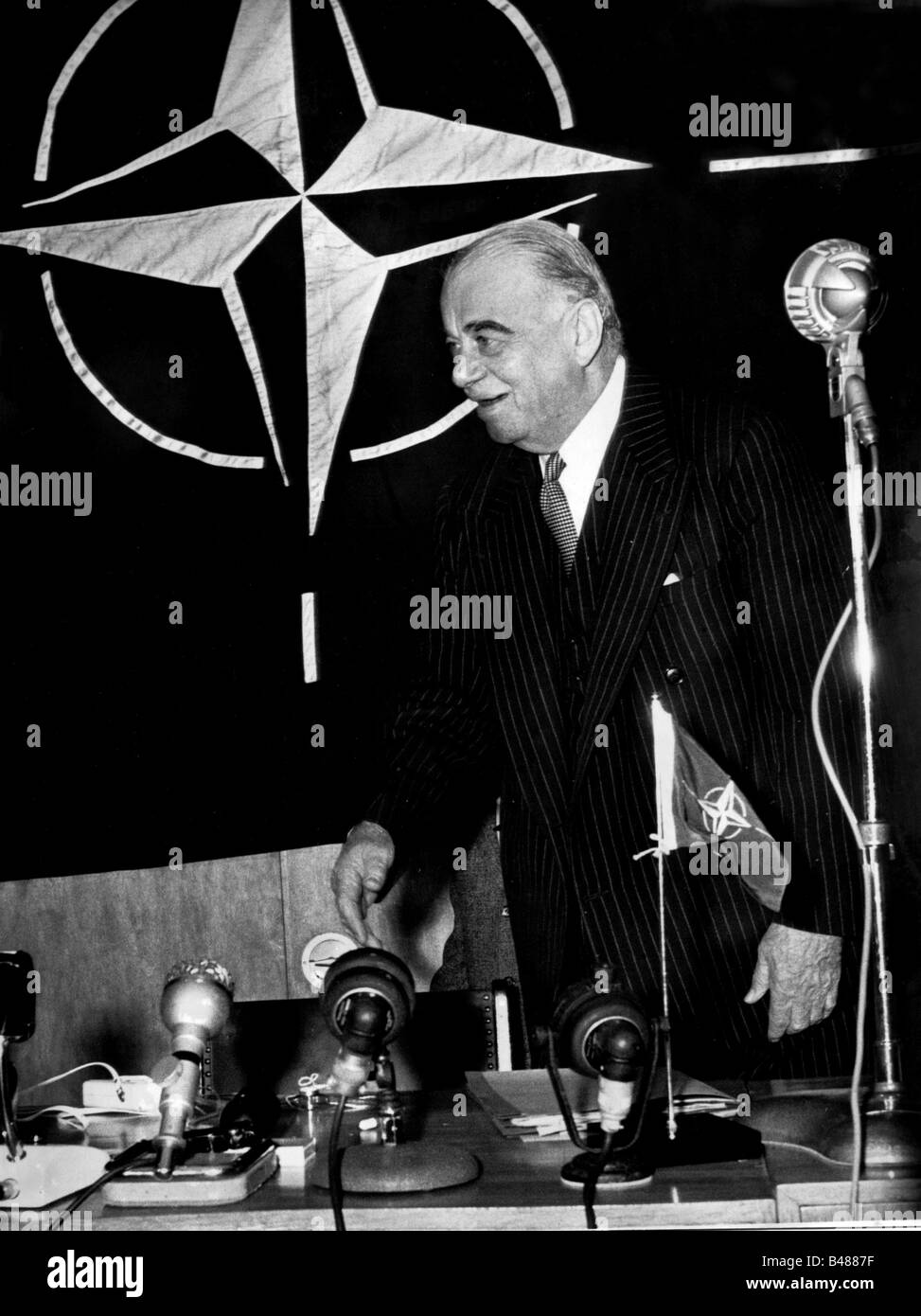 Allgemeine hastings lionel ismay -Fotos und -Bildmaterial in hoher ...