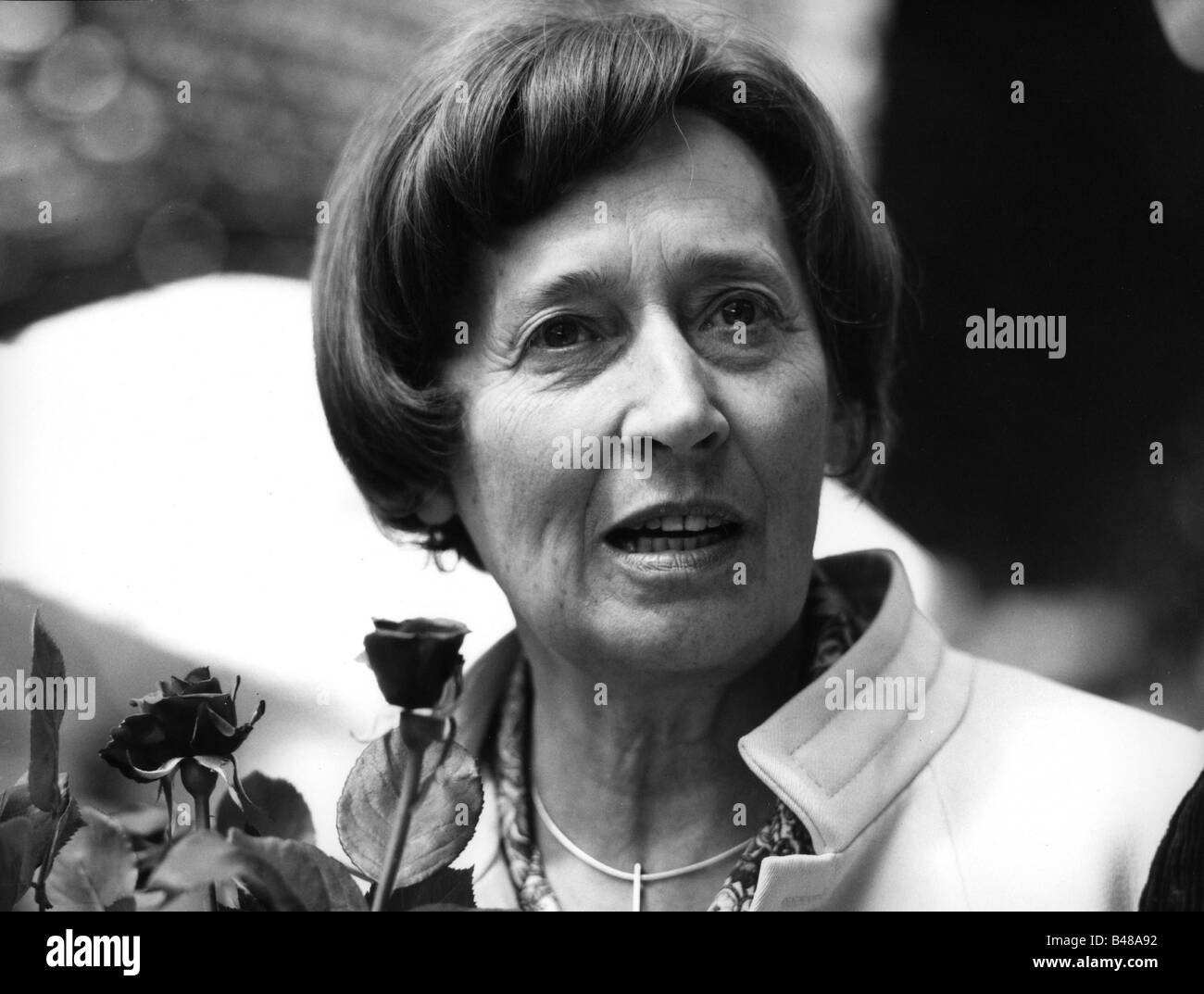 Frau autorin -Fotos und -Bildmaterial in hoher Auflösung – Alamy