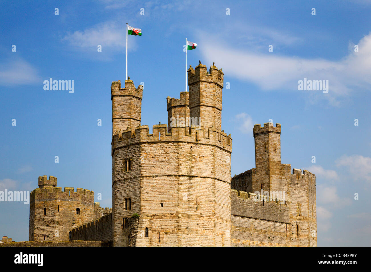 Carnarvon castle -Fotos und -Bildmaterial in hoher Auflösung – Alamy