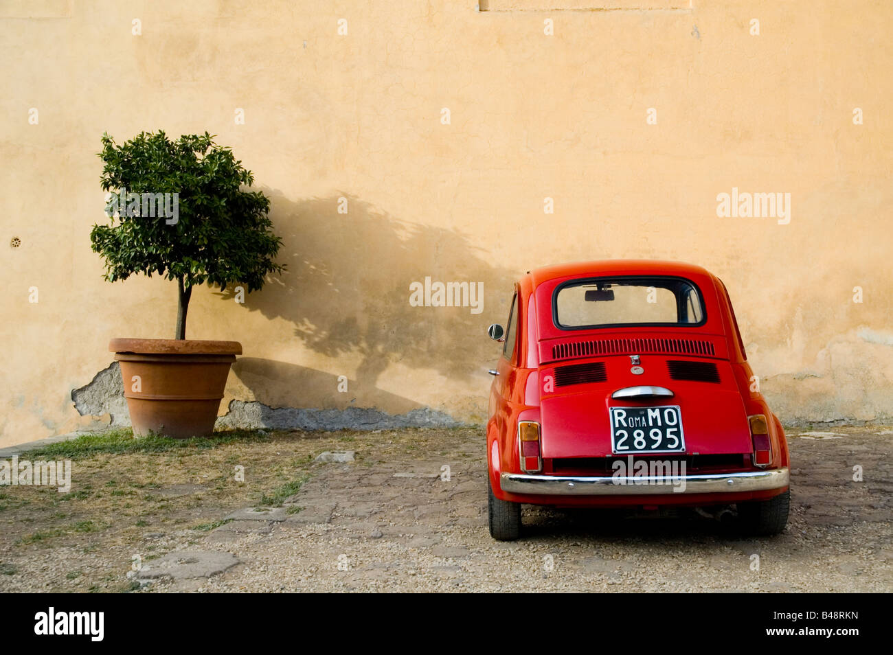 Fiat cinque cento -Fotos und -Bildmaterial in hoher Auflösung – Alamy