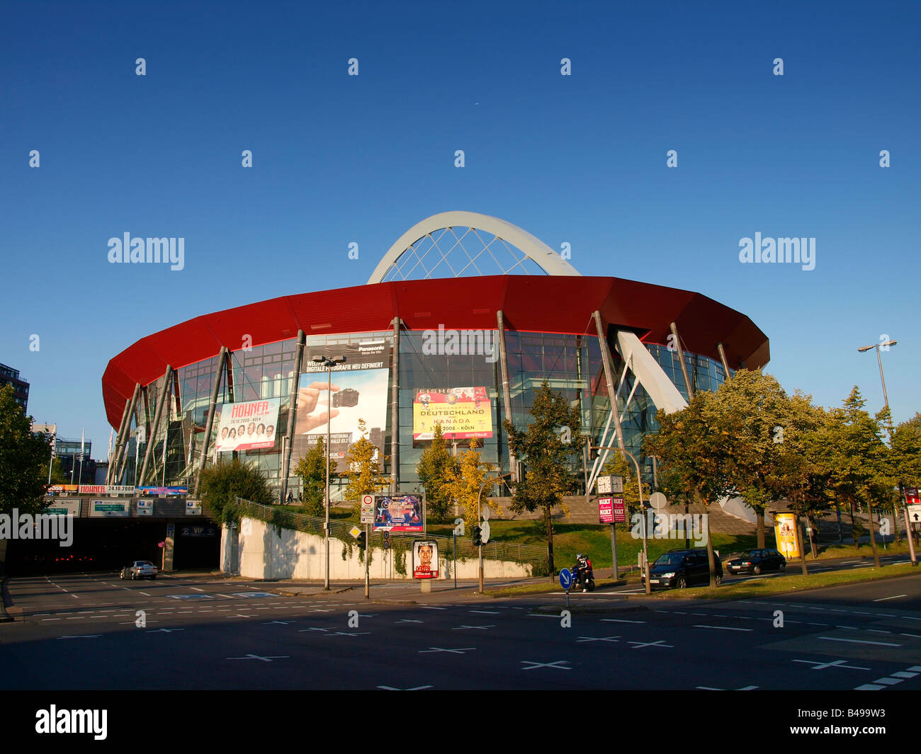 Fc köln stadion -Fotos und -Bildmaterial in hoher Auflösung – Alamy