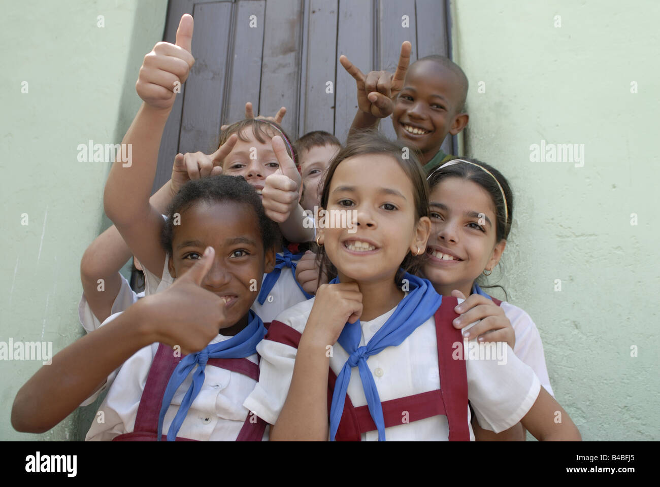 Junge Schulkinder in Camagüey, Kuba Stockfotografie - Alamy