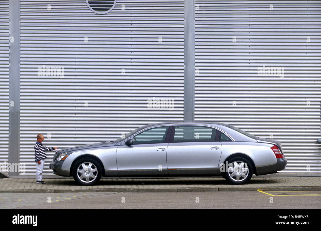 Mercedes maybach car -Fotos und -Bildmaterial in hoher Auflösung – Alamy