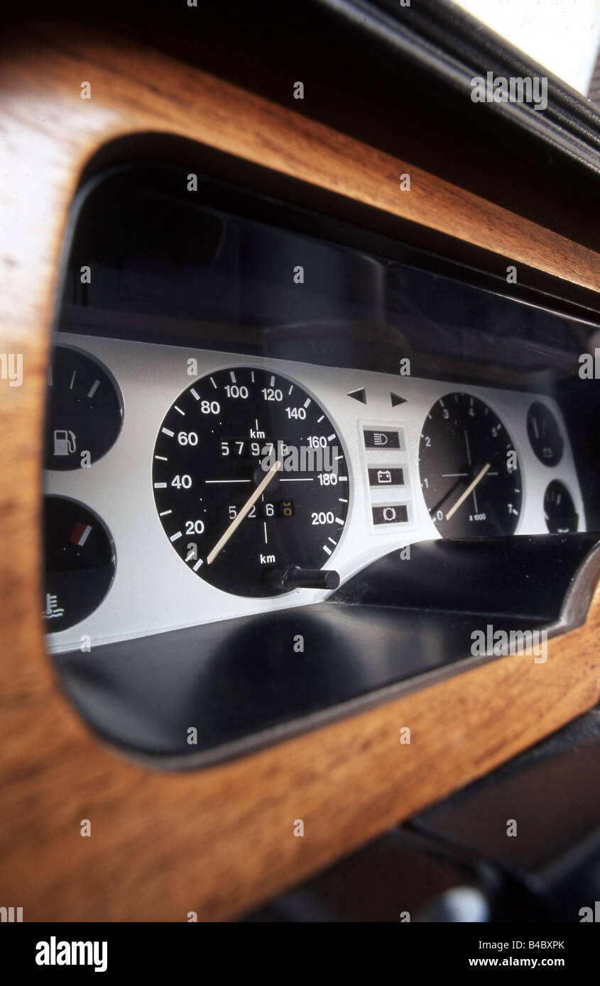 Ford granada ghia -Fotos und -Bildmaterial in hoher Auflösung – Alamy