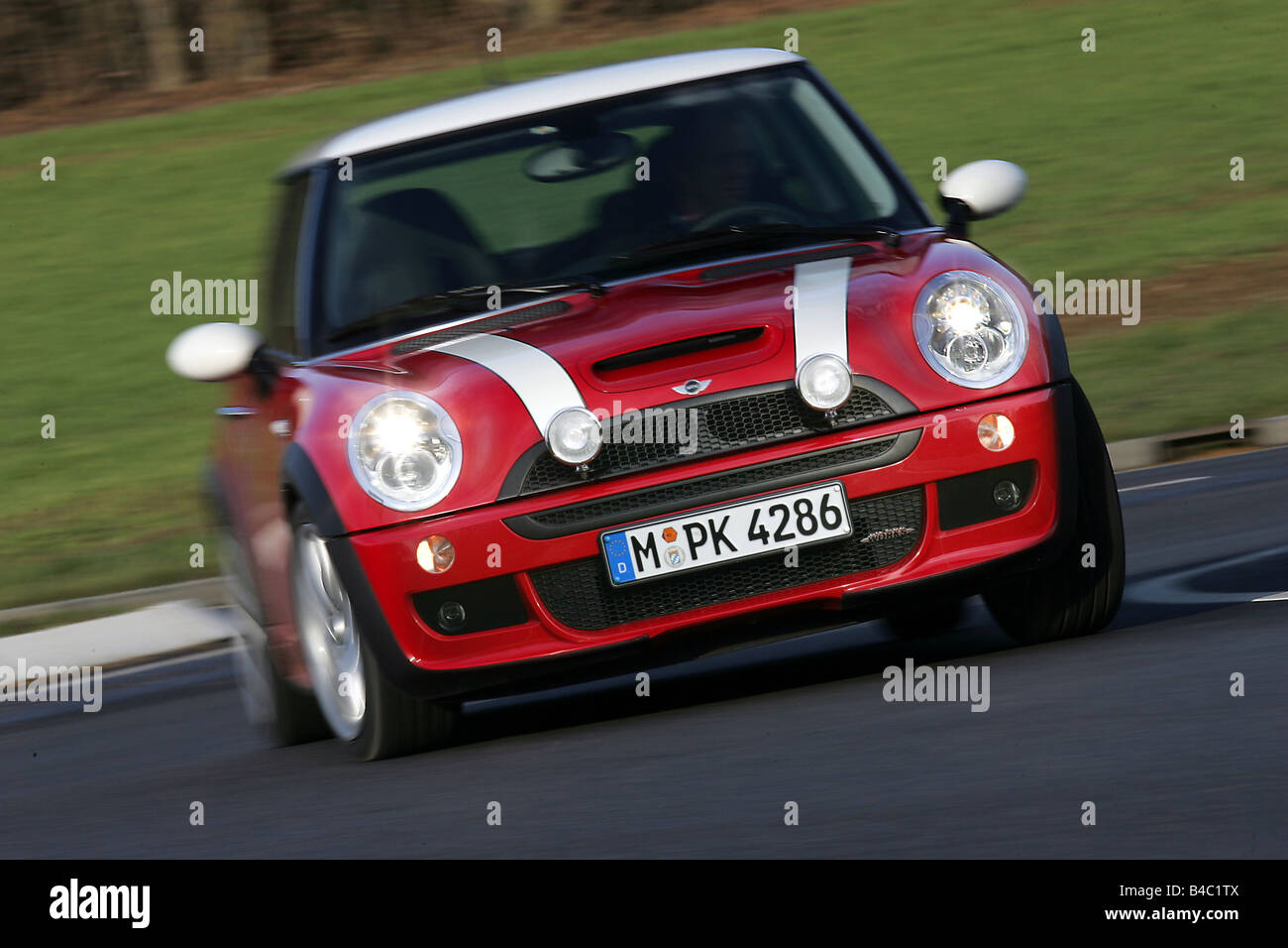 Mini cooper s -Fotos und -Bildmaterial in hoher Auflösung – Alamy