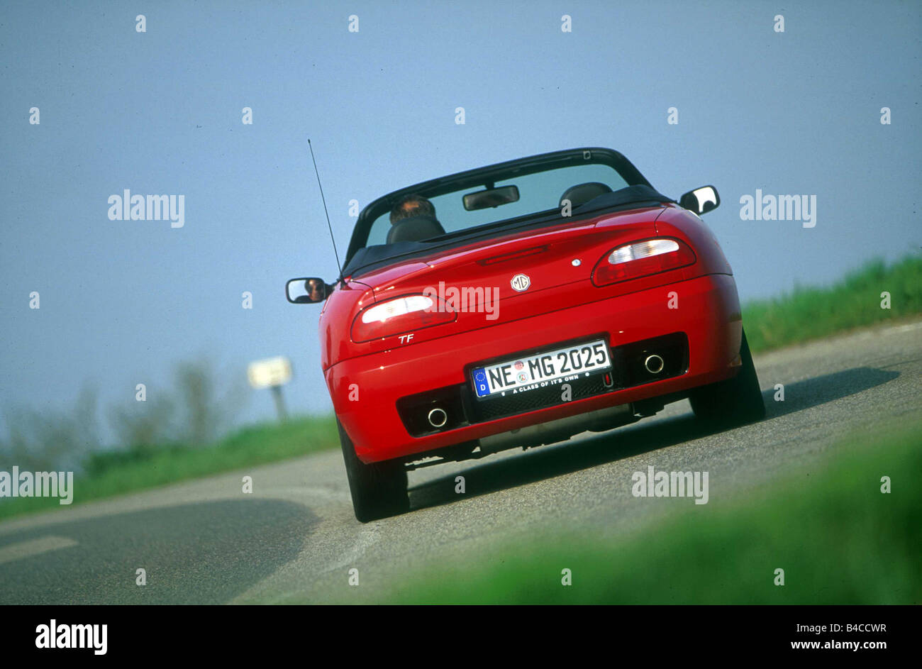 Mg rover car convertible -Fotos und -Bildmaterial in hoher Auflösung ...