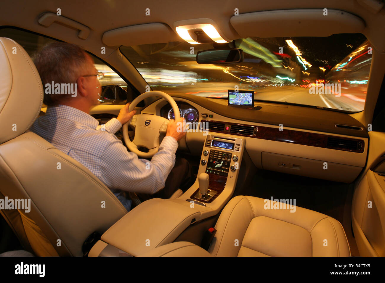 Volvo innenraum -Fotos und -Bildmaterial in hoher Auflösung – Alamy