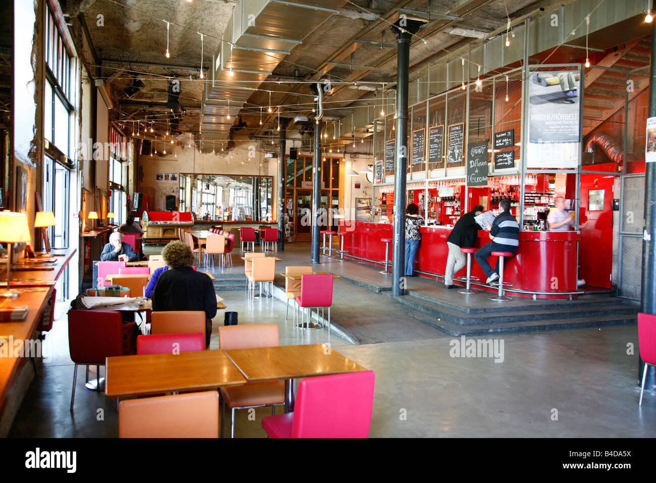 Le lieu unique -Fotos und -Bildmaterial in hoher Auflösung – Alamy